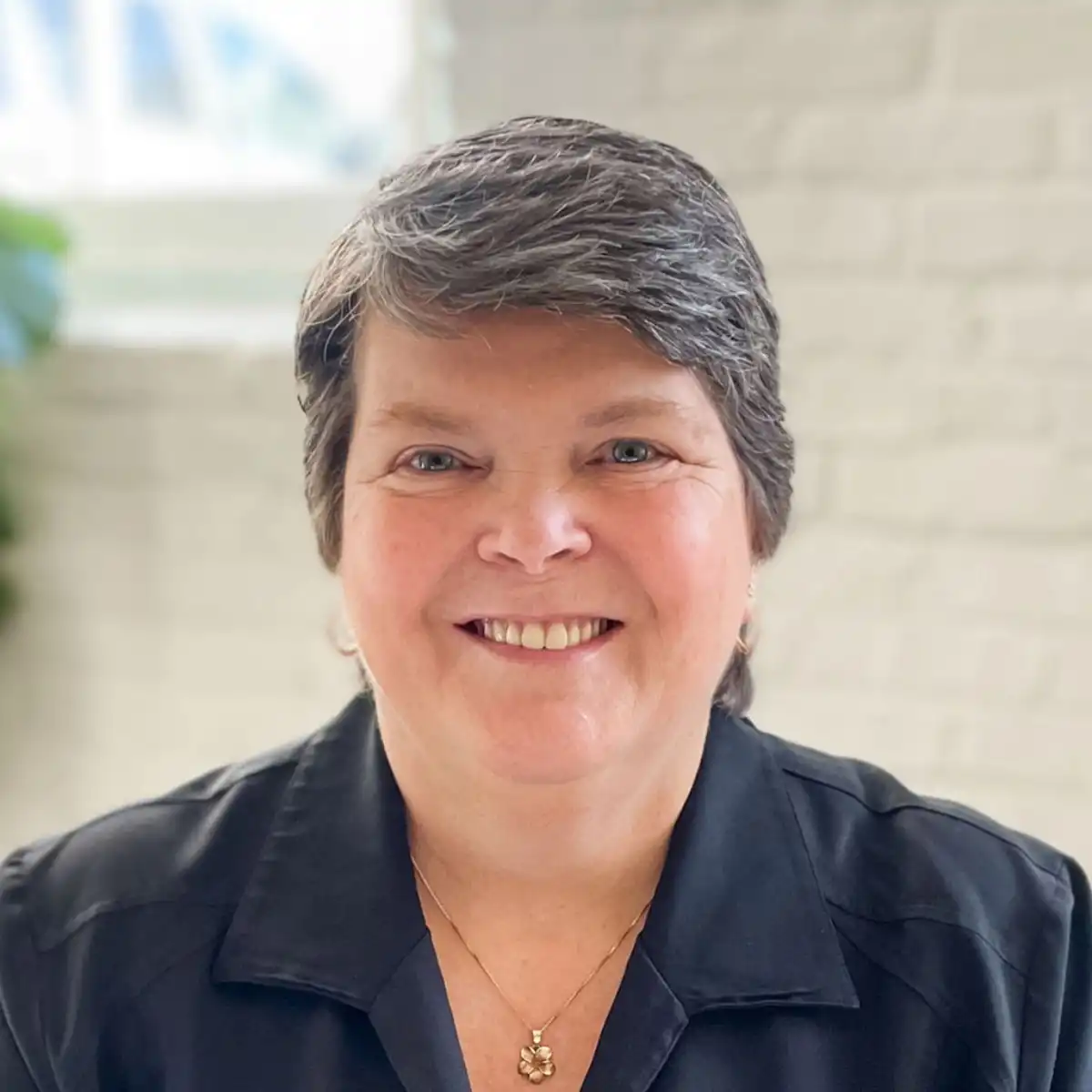 Debbie McGinnes | Personal Insurance Account Manager | Cambridge | Farm ...