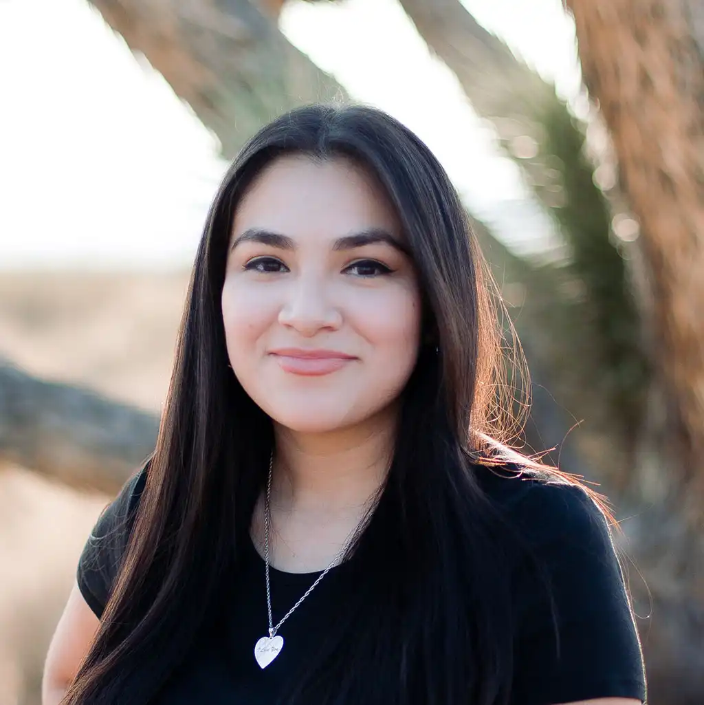 Isabel Gonzalez's Instagram, Twitter & Facebook on IDCrawl