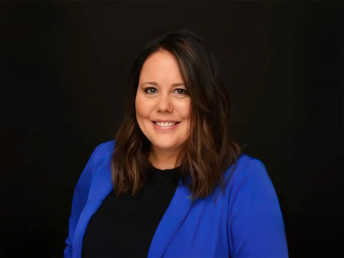 Taren McLain | Commercial Insurance Account Manager | Lakeport | Far ...