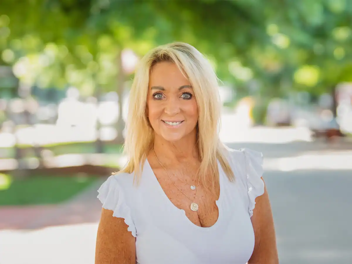 Jenny Hefner | Executive Administrator | Leavitt Elite Insurance Advisors