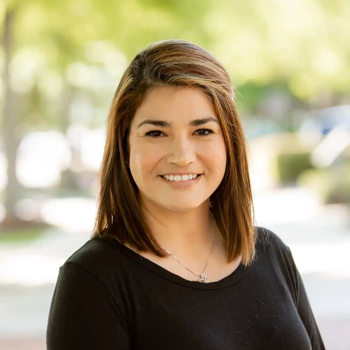 Elizabeth Torres's Instagram, Twitter & Facebook on IDCrawl